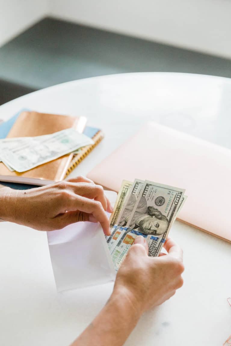 55 ways to comfort yourself without eating - Mind Space Cafe