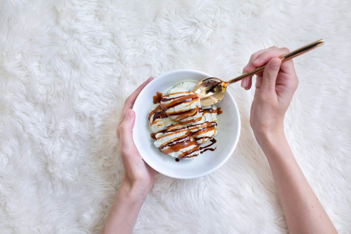 55 ways to comfort yourself without eating - Mind Space Cafe