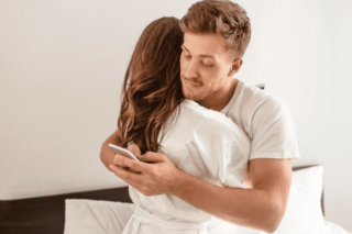 21 Clear Signs He Loves His Side Chick + What to Do