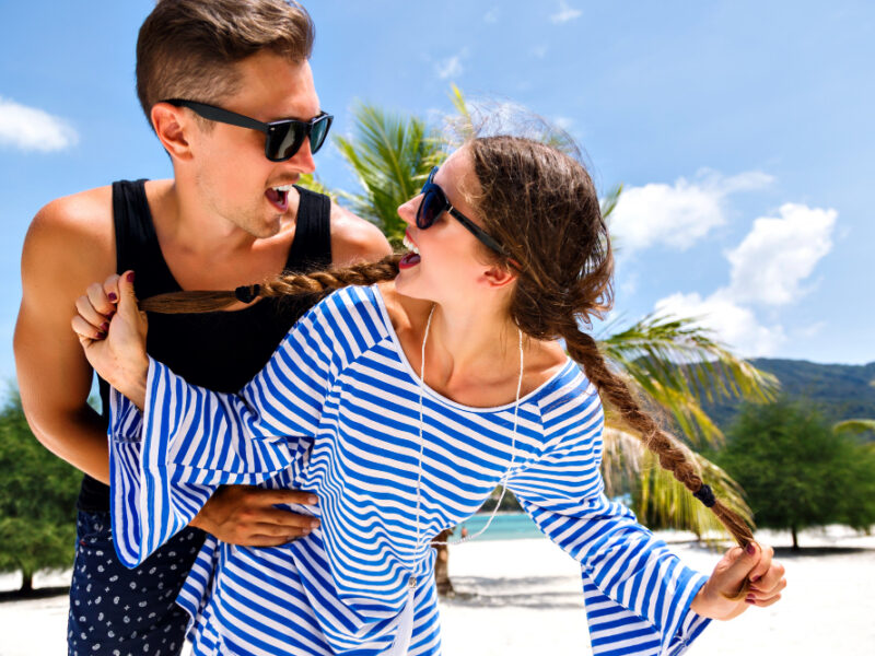 11 Reasons Why She’s Not Texting Back (And What You Need to Hear ...