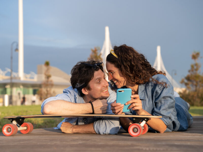 11 Reasons Why She’s Not Texting Back (And What You Need to Hear ...